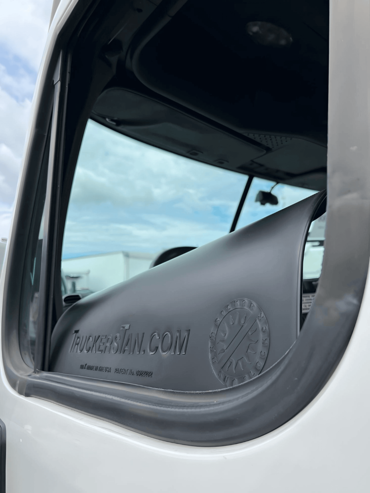 Truckers Tan Sun Blocker UTP Black Special Edition